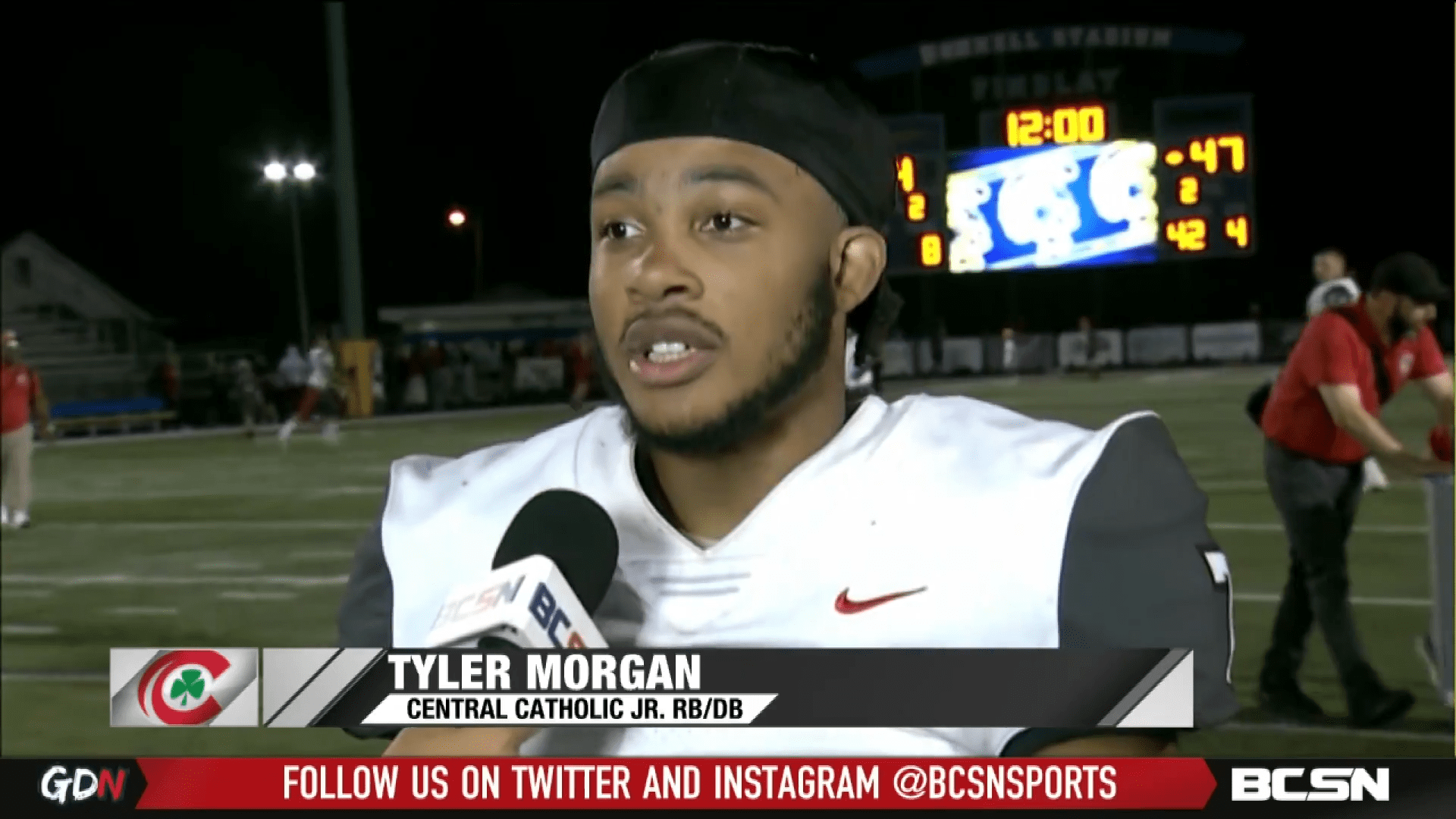 Tyler Morgan 4 Touchdowns Leads Central Catholic Past Findlay | BCSN