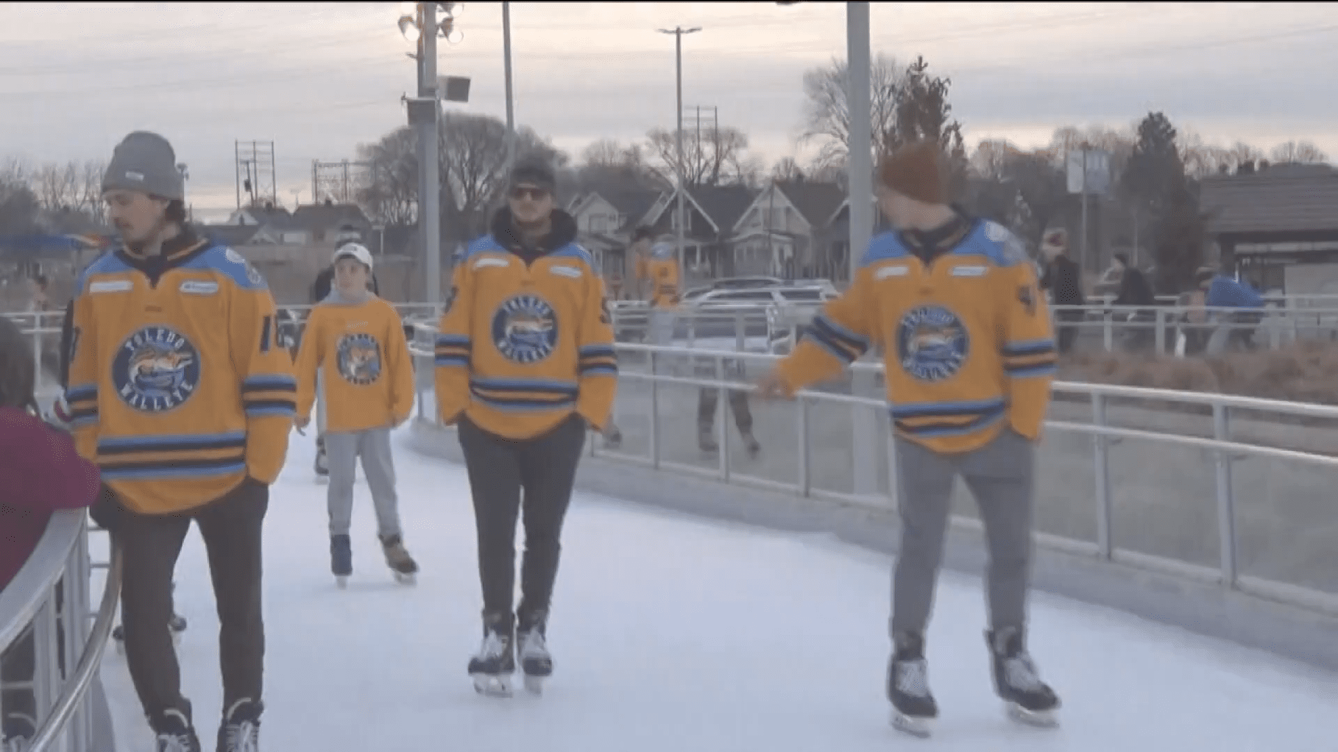 Walleye Skate with Fans at Glass City Metroparks Ribbon | BCSN