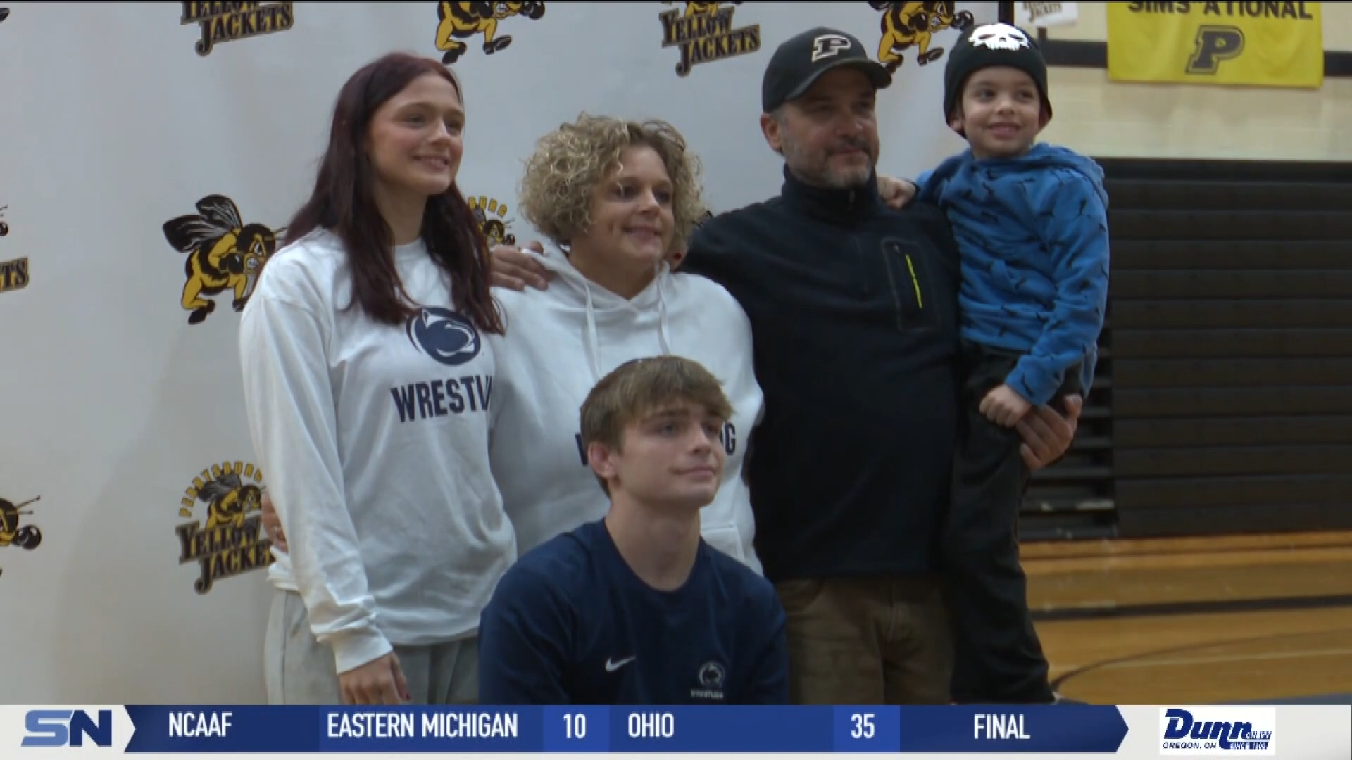 Marcus Blaze, Hayley Griggs and Six other Yellow Jackets Sign Their NLI ...